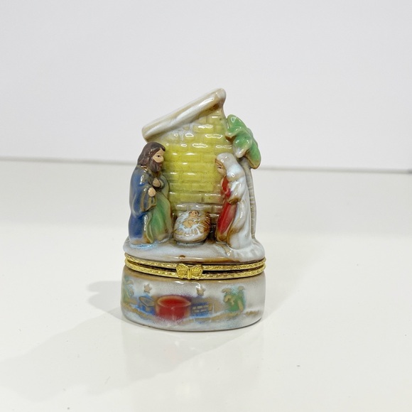Vintage | Accents | Vintage Nativity Scene Decorative Trinket Box ...